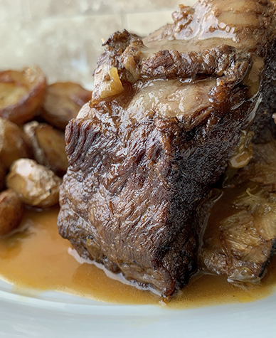 Braised Irish Whiskey Beef Short Ribs - DeBragga